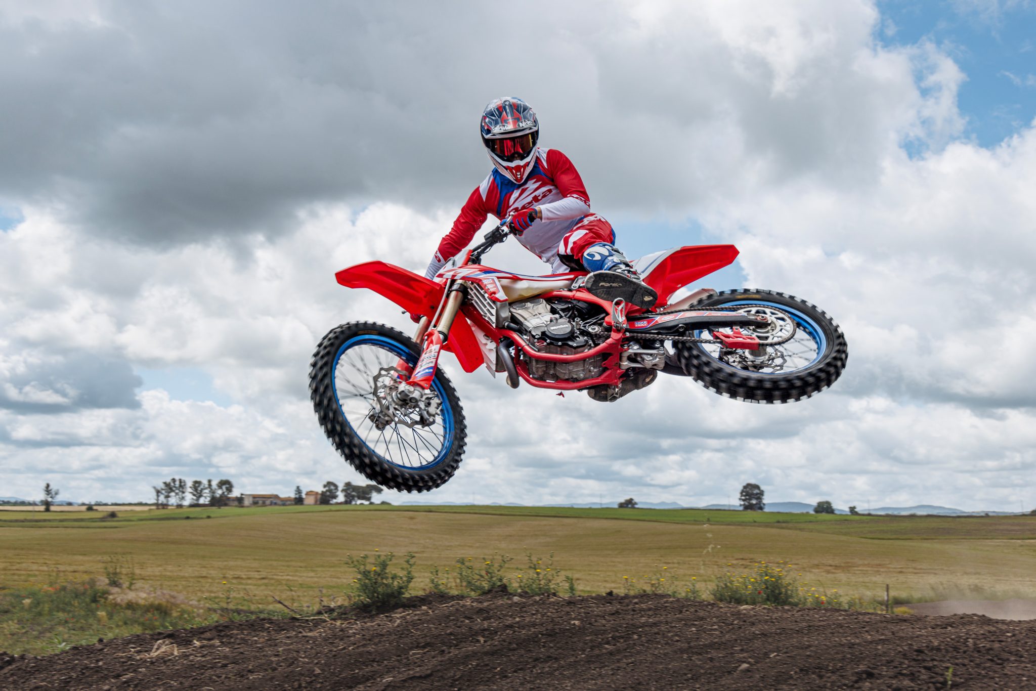 2025 RX – Beta USA Gallery